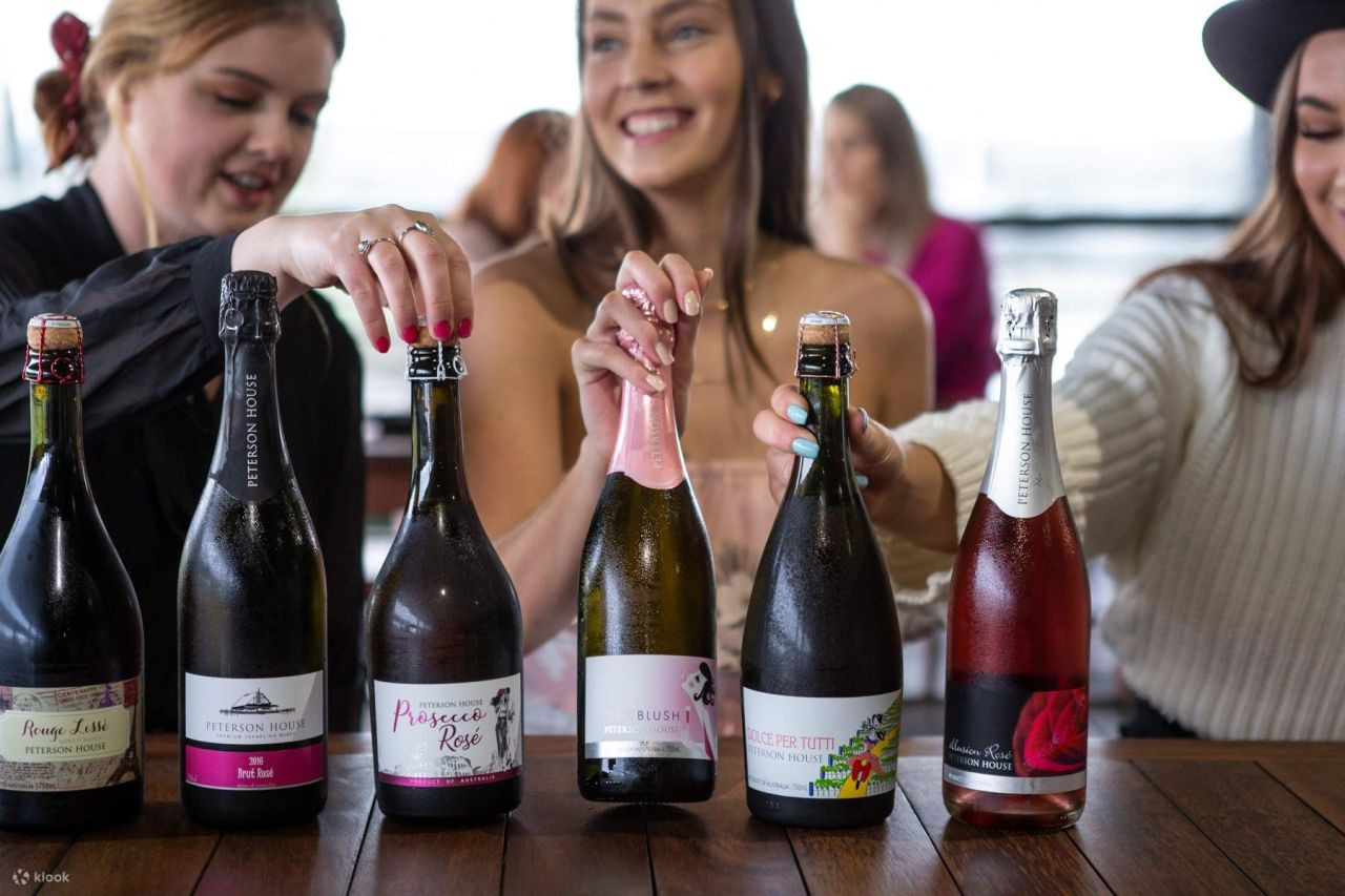 Hunter Valley Wine Country - THE GRAPEVINE BLOG - Best bubbles to pop ...