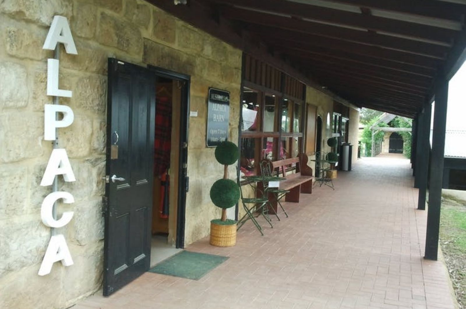 Hunter Valley Wine Country - Australian Alpaca Barn